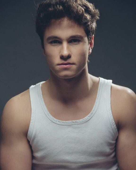 Michael Ronda : sus películas y series en streaming - SensaCine.com