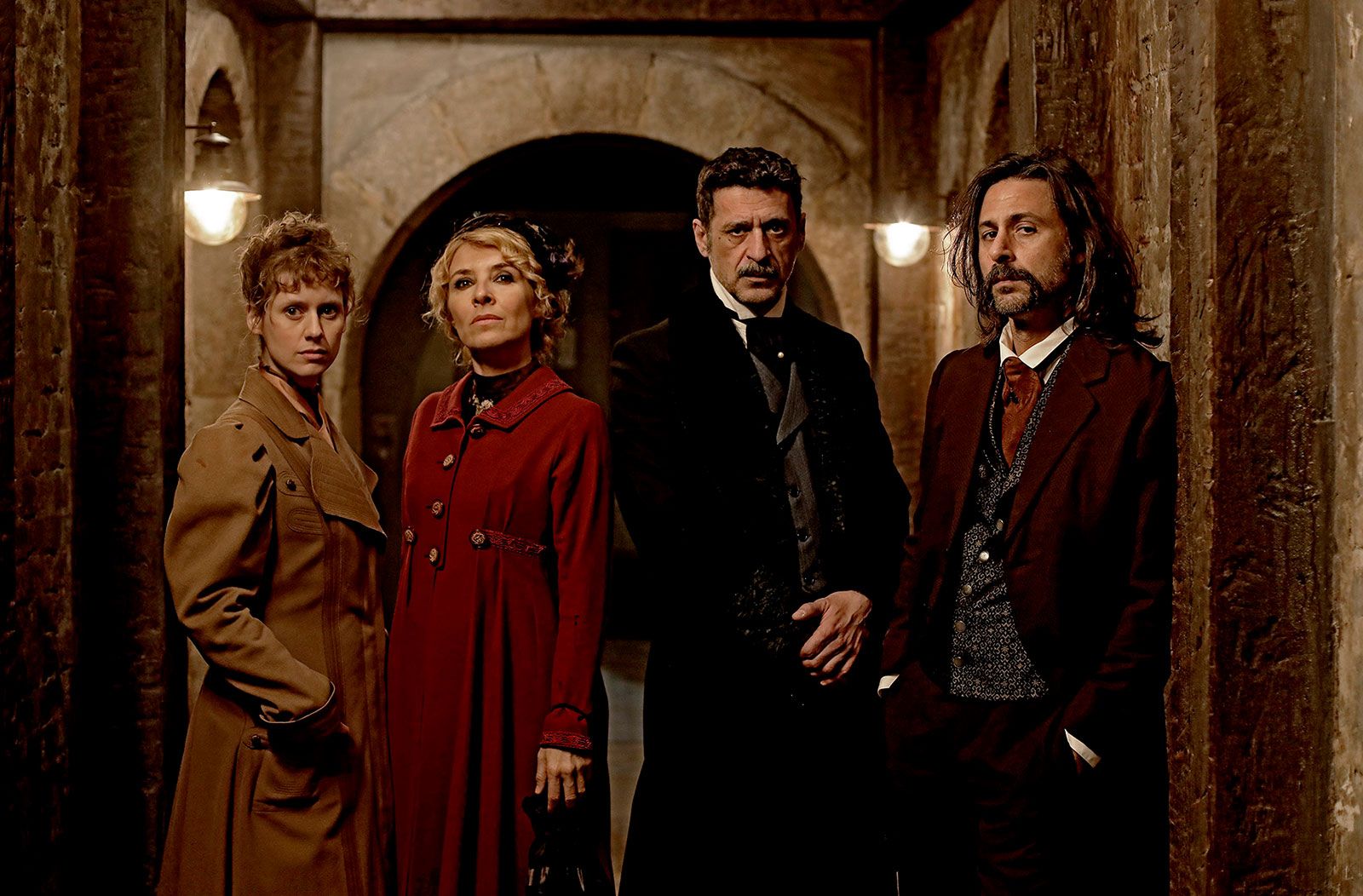 El Ministerio del Tiempo : El Ministerio del Tiempo : Foto Manuela ...