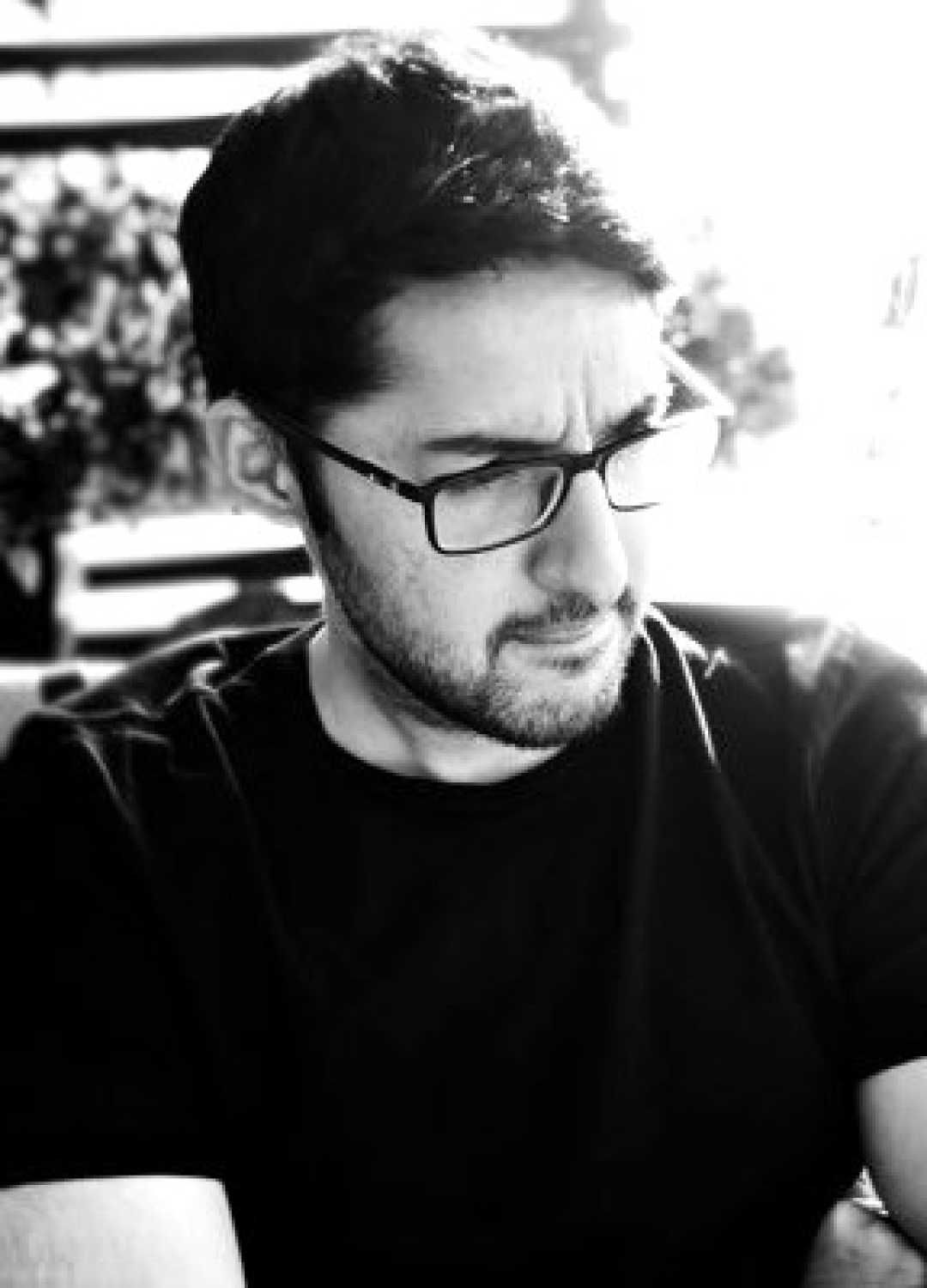 Sharan Sharma - SensaCine.com