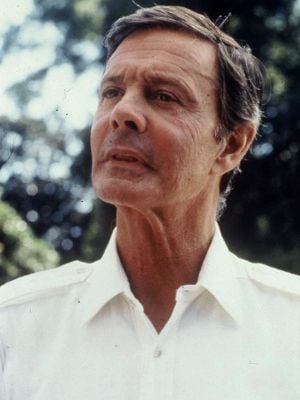 Louis Jourdan - SensaCine.com