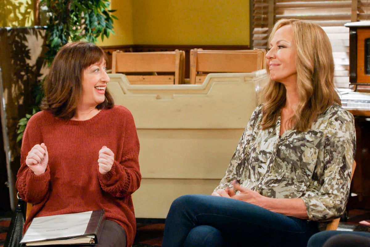 Foto de Beth Hall - Mom : Foto Allison Janney, Beth Hall - Foto 2 de 38 ...