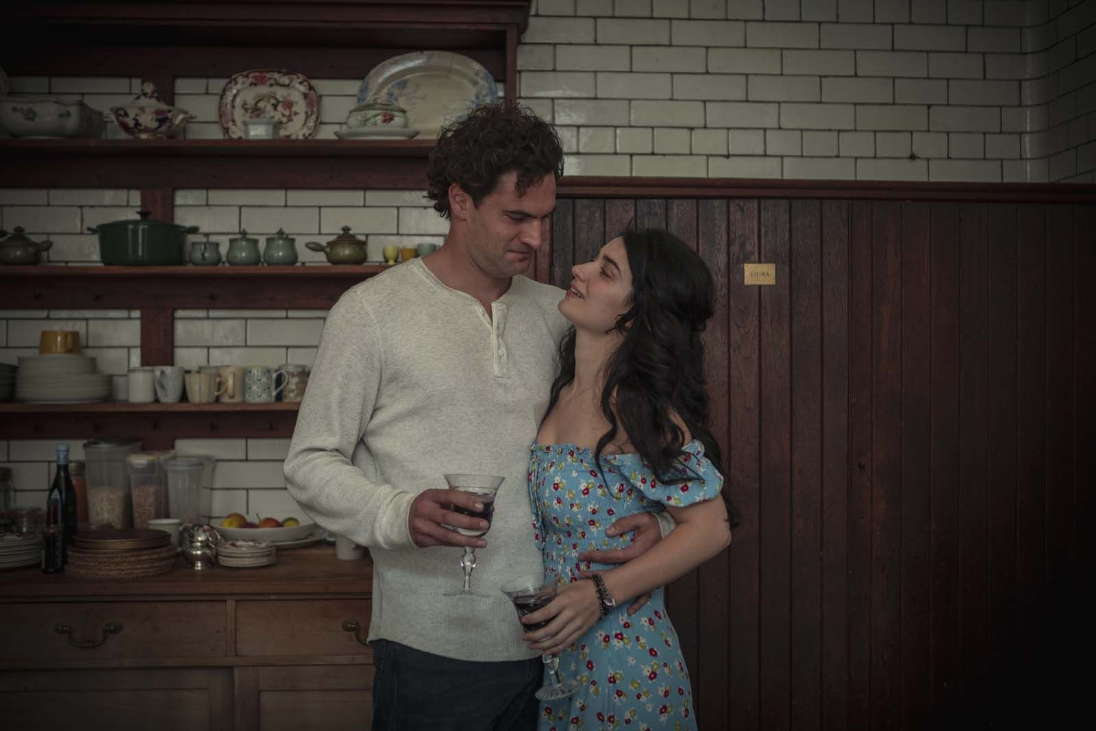 Foto de Tom Bateman - Foto Eve Hewson, Tom Bateman - Foto 1 de 17 ...