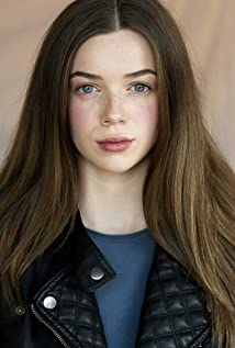 Megan Best - SensaCine.com
