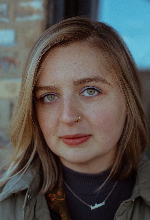 Chelsea Holmes : sus películas y series en streaming - SensaCine.com