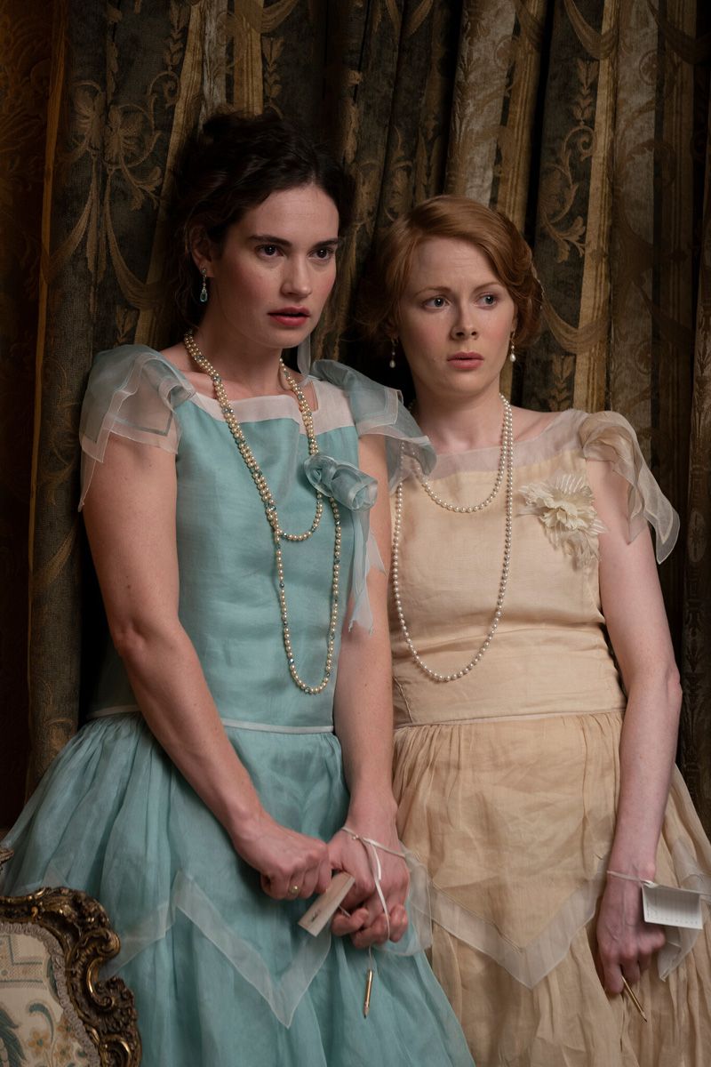 A la caza del amor : Foto Emily Beecham, Lily James - Foto 7 sobre 14 ...