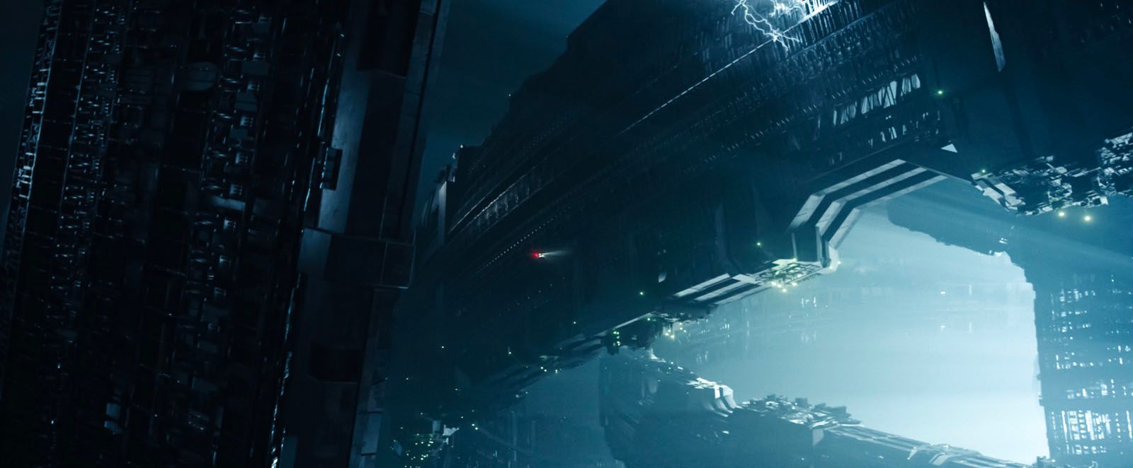 Foto de la película Moonfall - Foto 24 por un total de 42 - SensaCine.com