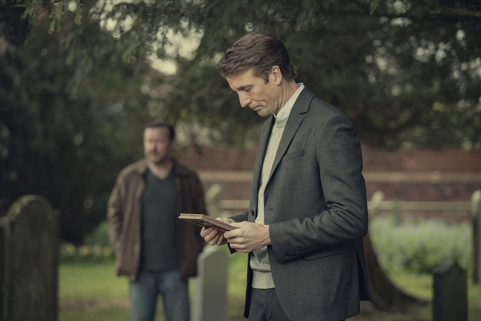 After Life : Foto Ricky Gervais, Tom Basden - Foto 3 sobre 25 ...