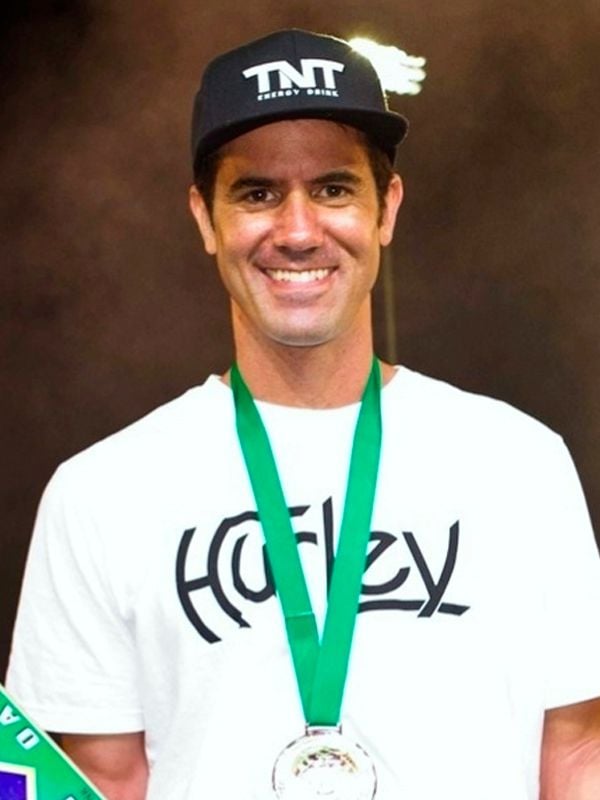 Bob Burnquist - SensaCine.com