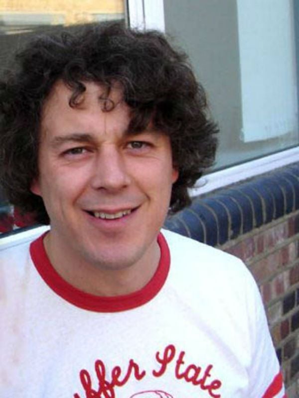 Alan Davis - SensaCine.com