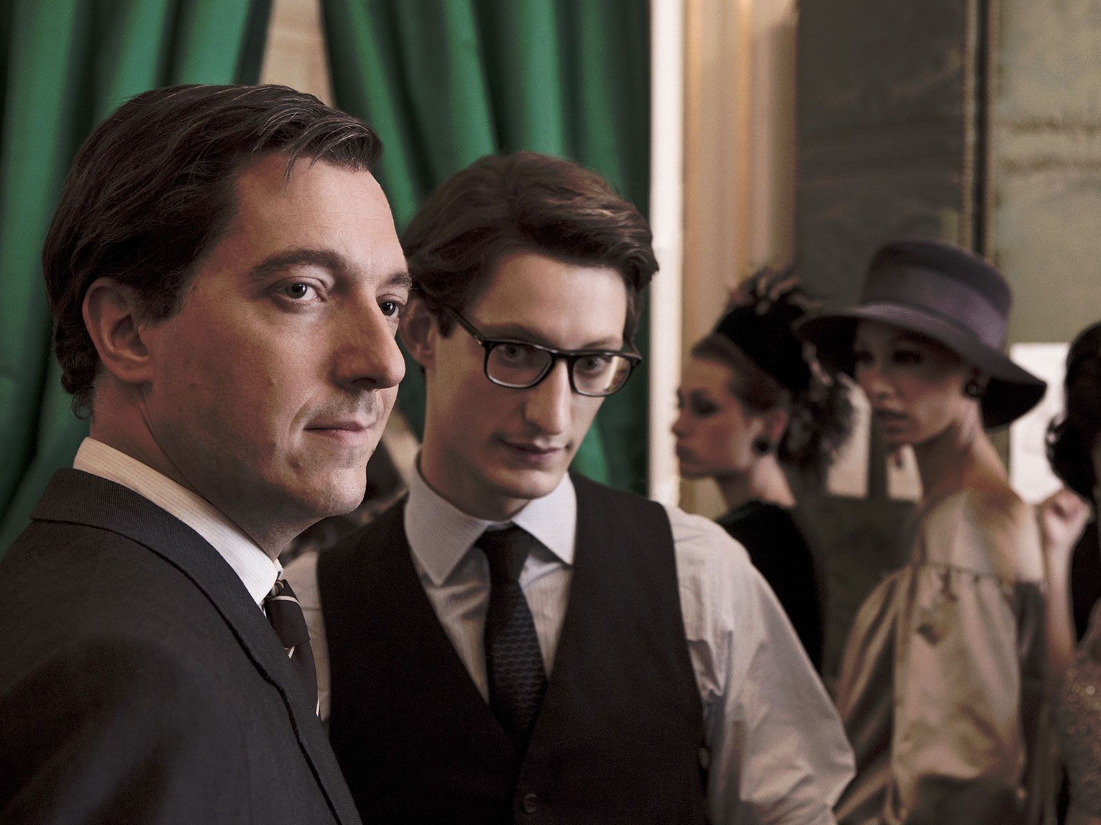 Foto de Pierre Niney - Yves Saint-Laurent : Foto Guillaume Gallienne ...