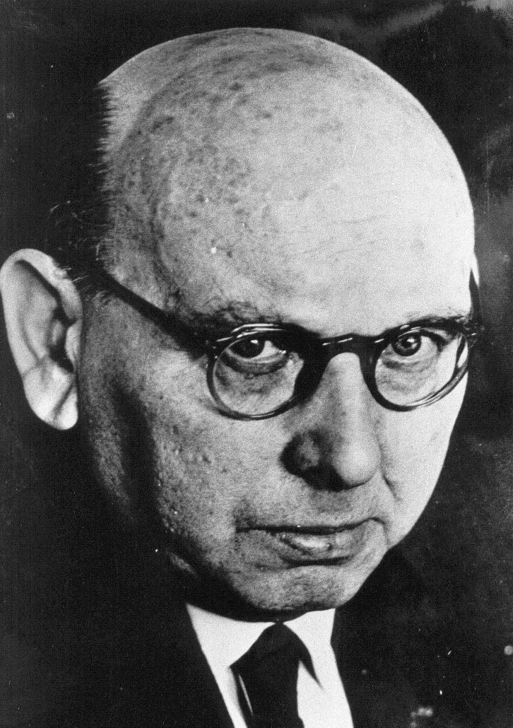 Hanns Eisler - SensaCine.com