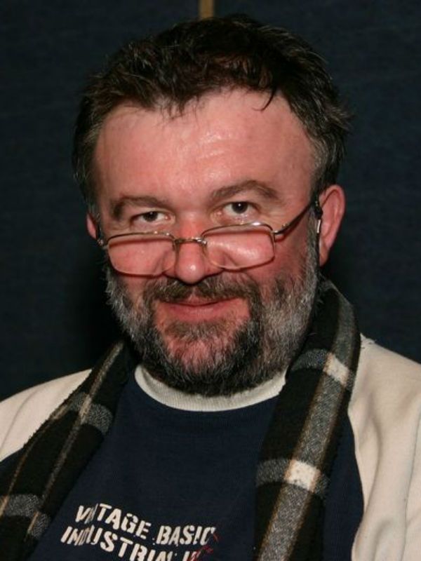 Imre Csuja - SensaCine.com