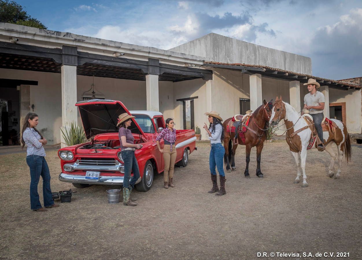 Foto de Livia Brito - Foto Verónica Jaspeado, Livia Brito, Carlos ...