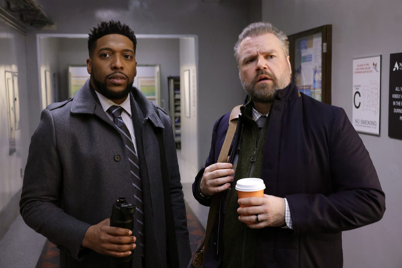 Foto de Jocko Sims - New Amsterdam (2018) : Foto Tyler Labine, Jocko ...