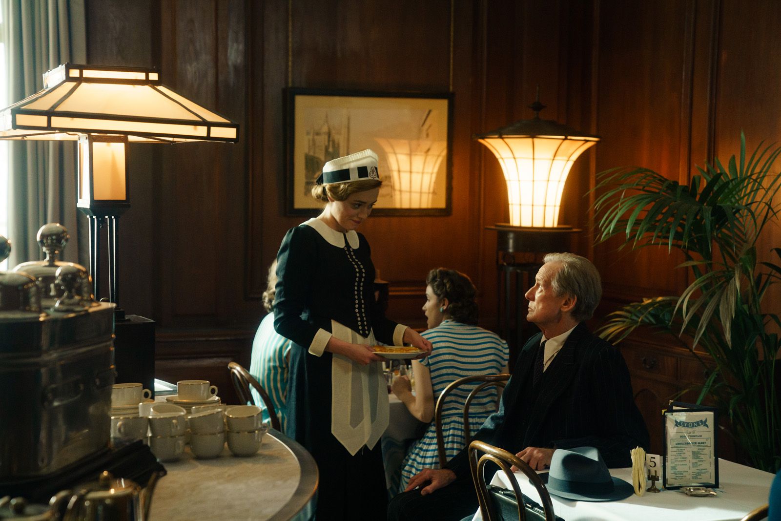 Foto de Bill Nighy - Living : Foto Aimee Lou Wood, Bill Nighy - Foto 20 ...