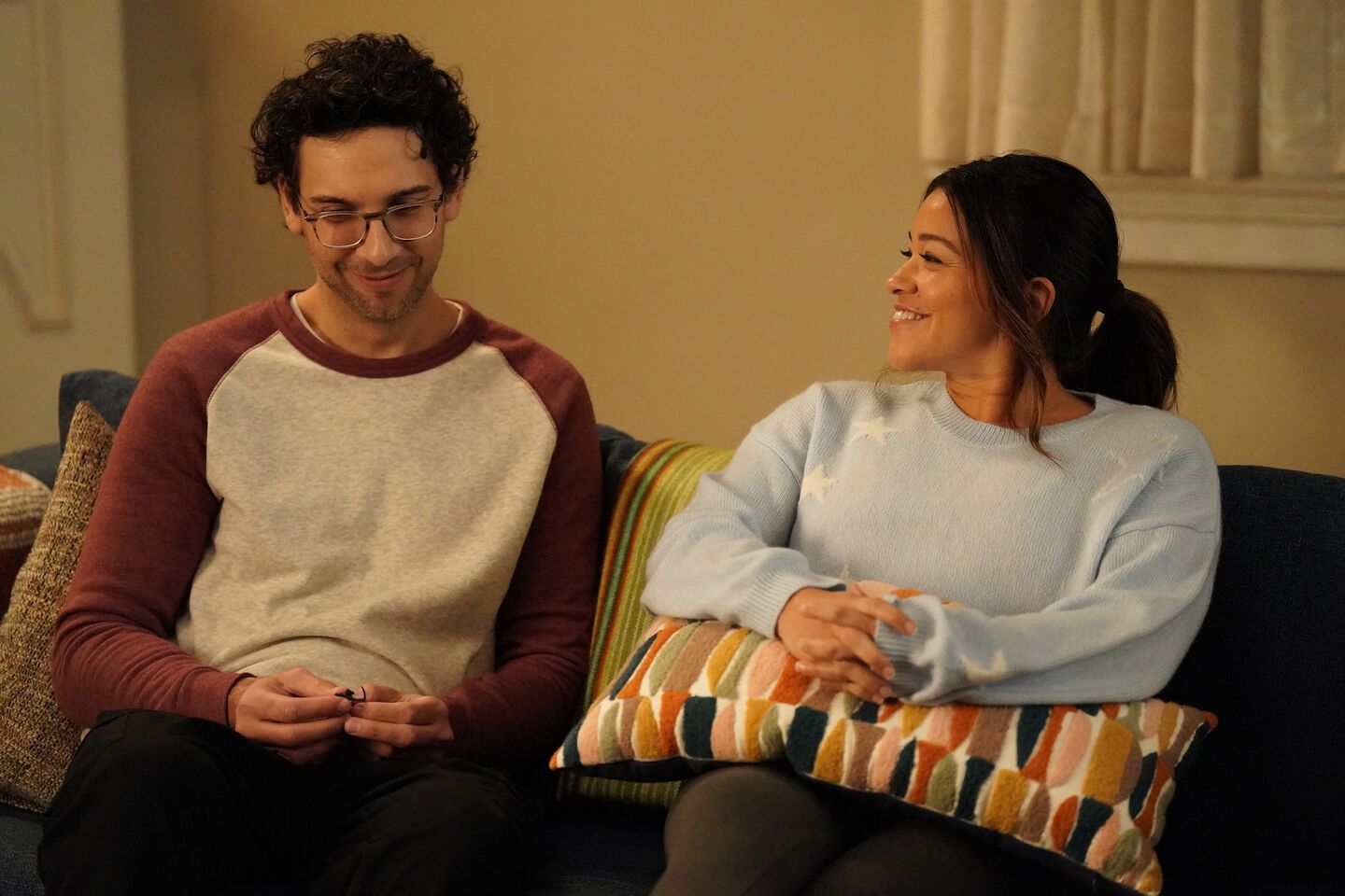 Not Dead Yet : Not Dead Yet : Foto Gina Rodriguez, Rick Glassman - Foto ...