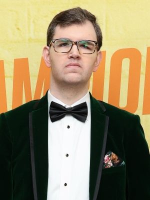 Bradley Edens - SensaCine.com