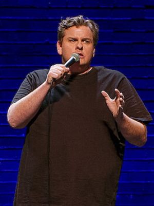 Tim Dillon - SensaCine.com