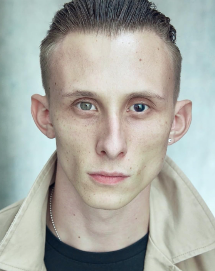 Joshua J. Parker - SensaCine.com