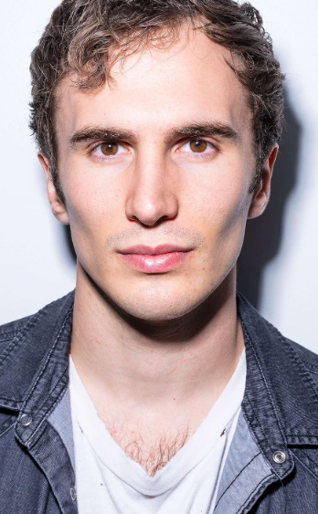 Alexander Pobutsky - SensaCine.com
