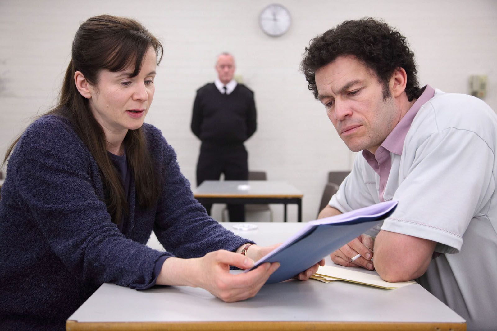 Appropriate Adult : Appropriate Adult : Foto Dominic West, Emily Watson ...