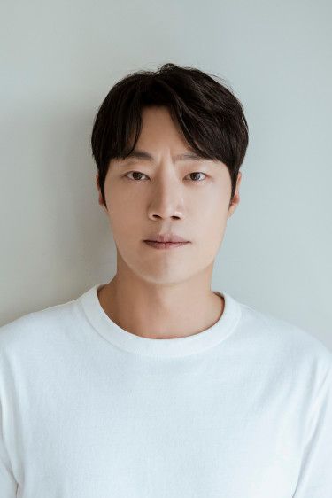 Fotos de Hee-jun Lee - SensaCine.com