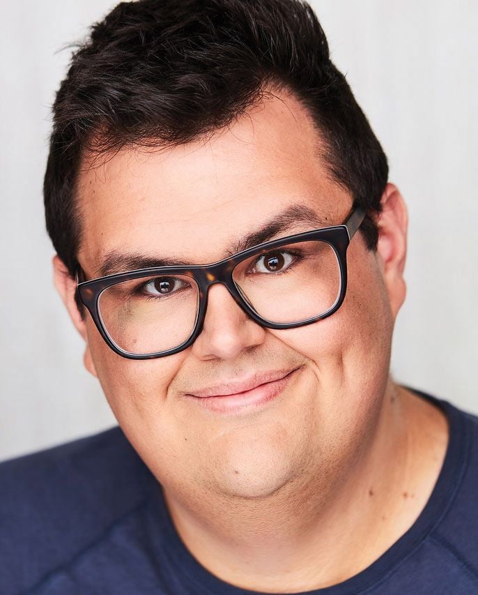 Caleb Hearon - SensaCine.com