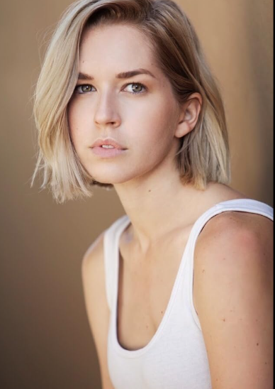 Emily Killian - SensaCine.com