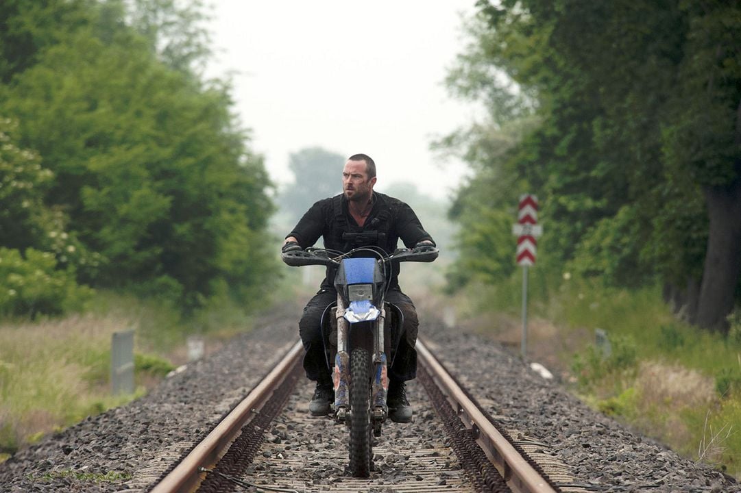 Strike Back : Strike Back : Foto Sullivan Stapleton - Foto 57 sobre 156 ...