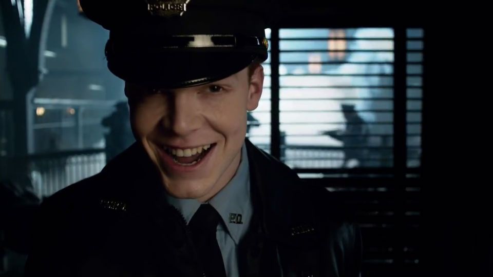 Gotham (2014) - season 2 Tráiler VO - Vídeo Gotham (2014) - SensaCine.com