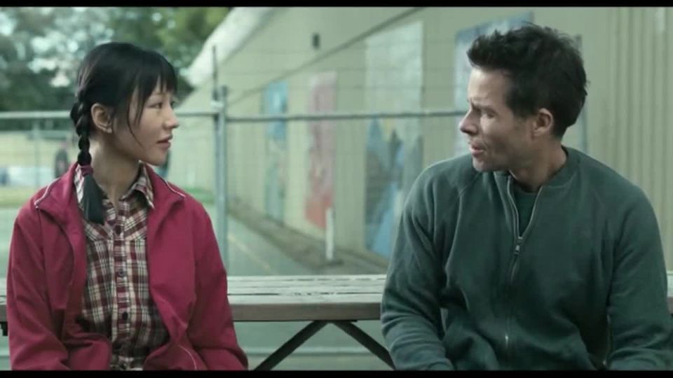 Tráiler de la película 33 Postcards - 33 Postcards Tráiler VO ...