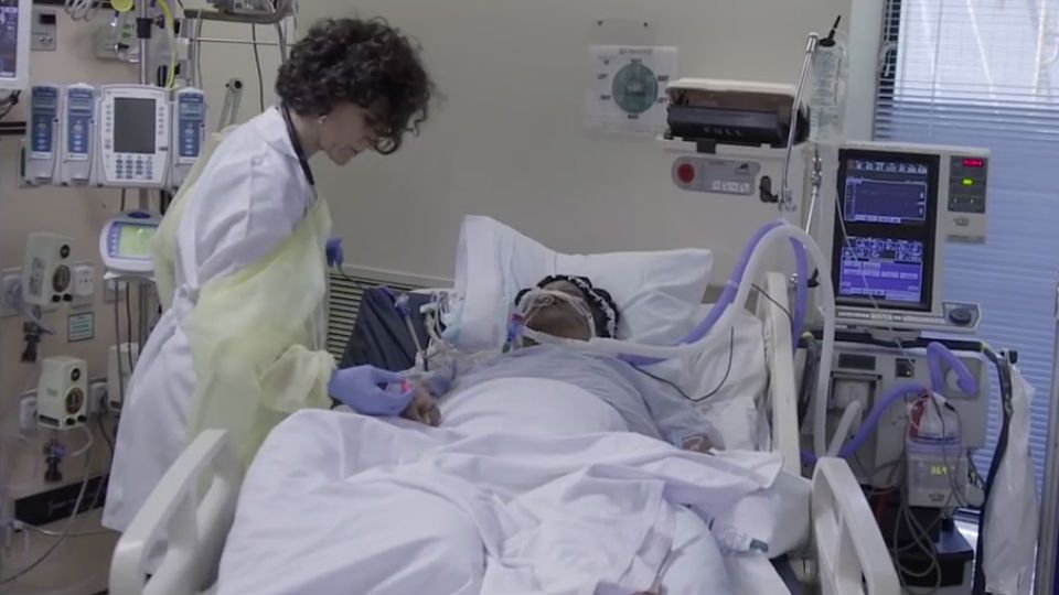 Tráiler de Extremis - Extremis Tráiler VO - SensaCine.com