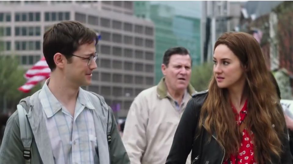 Extracto vídeo de la película Snowden - Snowden Clip (3) VO - SensaCine.com