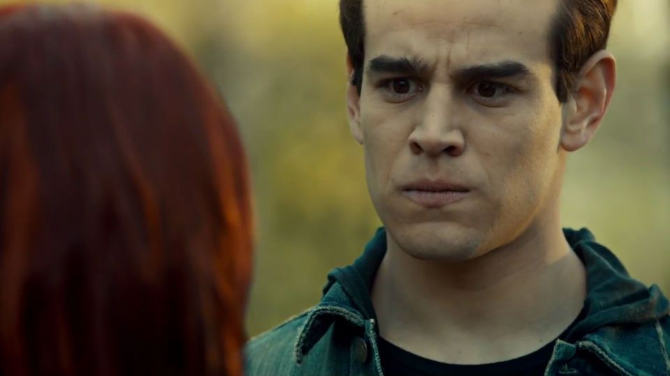 Shadowhunters - season 2 Clip VO - Vídeo Shadowhunters - SensaCine.com
