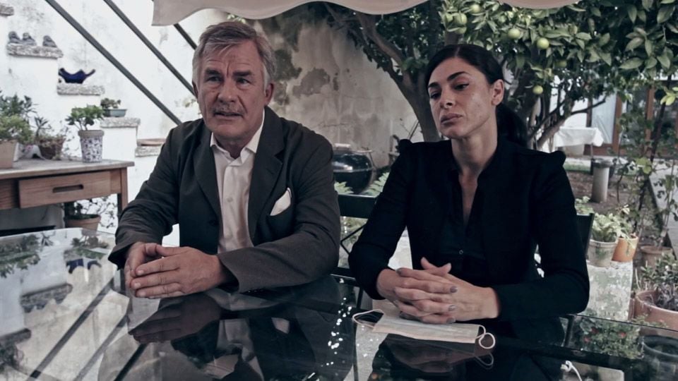 Tráiler de la película Confinados - Confinados Trailer - SensaCine.com