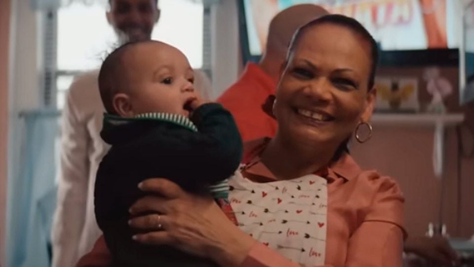 Trabajar: Eso que hacemos todo el día Tráiler VO - Vídeo Trabajar: Eso ...